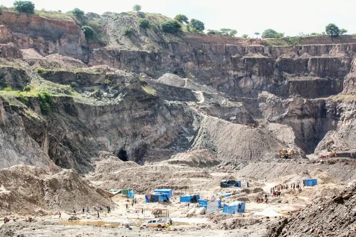 SMALL SCALE MINERS WARNS GOVT’S DECISION TO STOP RESCUE SUPPORT FOR ...